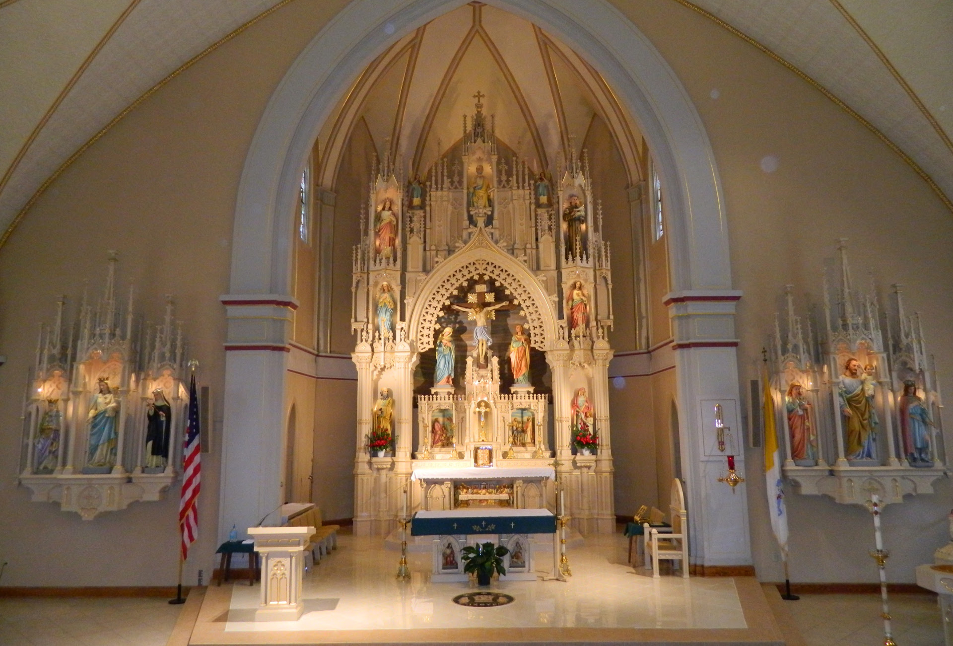 Saint Peter Catholic Church - 800 Fourth Ave, Stevens Point, Wisconsin ...
